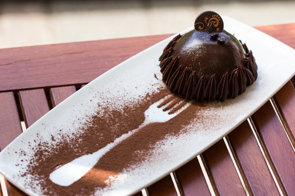 Reading Rarities: The Art of Overeating – Taking Up Room